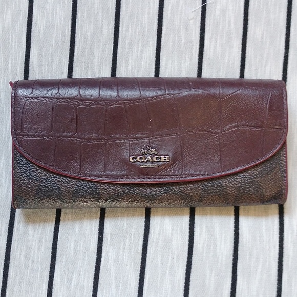 Coach | Bags | Coach Burgundy Croc Embossed Leather And Brown Cc ...